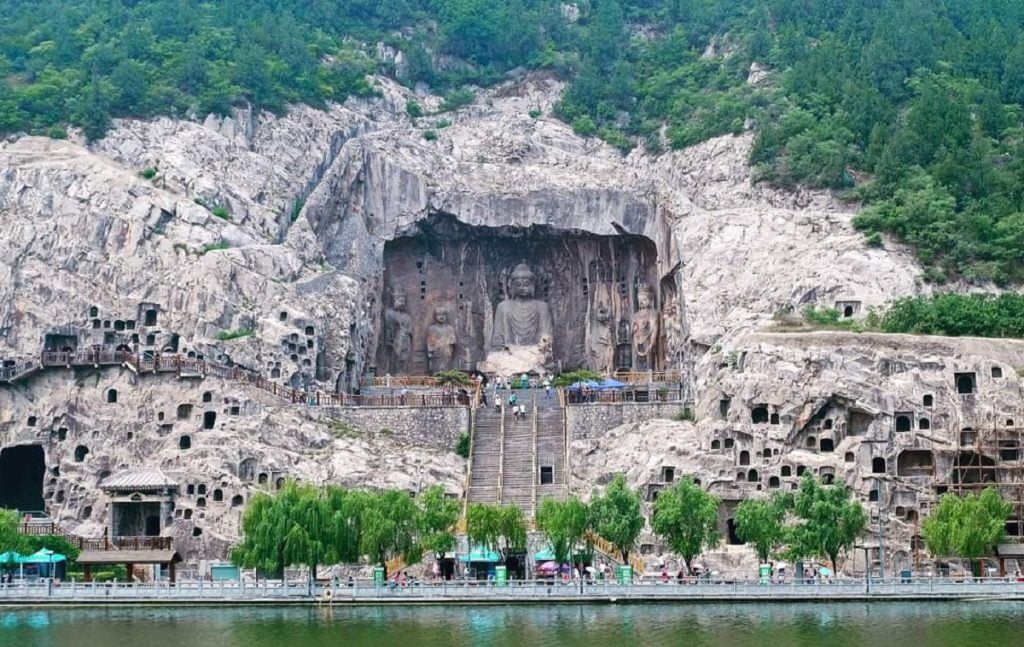 Longmen Caves: One of the Reasons You Should Go to China | iCreatived
