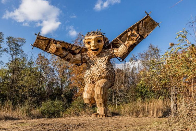 Wooden Troll Sculptures are Real | iCreatived