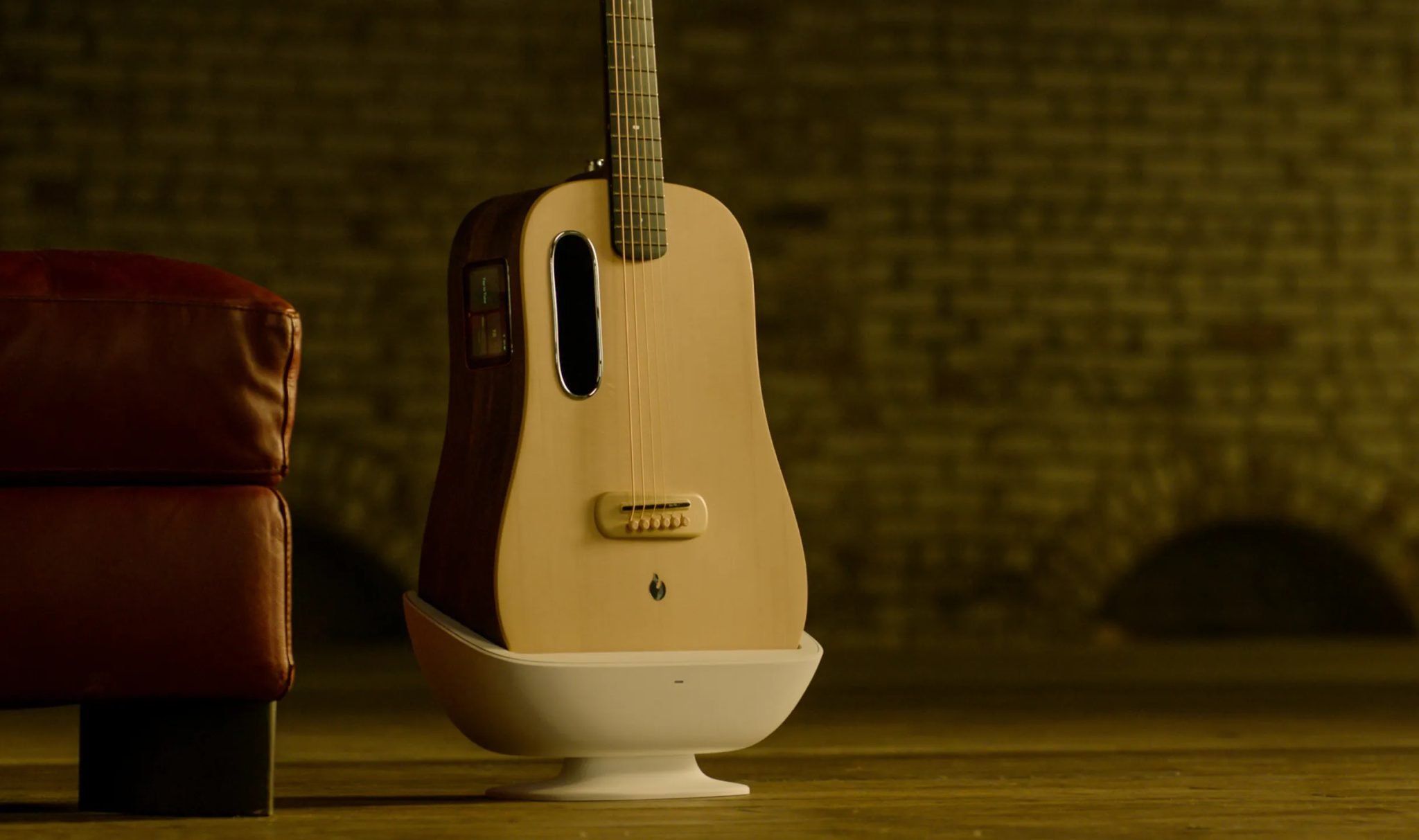 Smart Guitar by Lava Music Combines Tradition With Technology | iCreatived