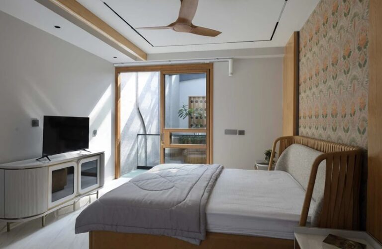 6 x 18 Slender House will Surprise You with its Perfect Design | iCreatived