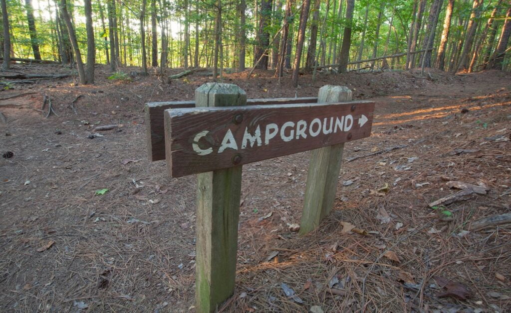 10 Must-Have Campground Amenities You Should Check | iCreatived